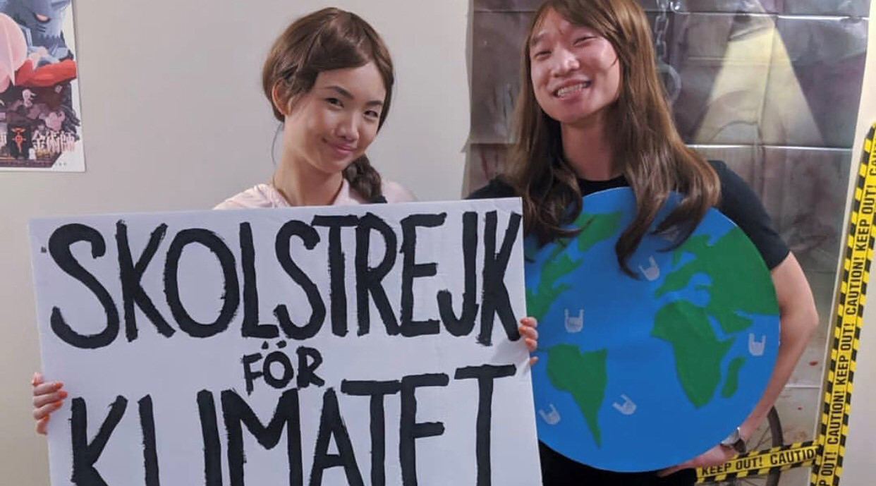 6 Political Halloween Costumes That Are Easy to DIY